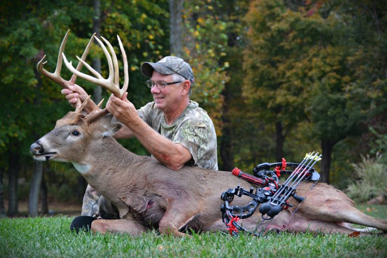 How to Properly Capture a Photo of Your Trophy Buck | BuckScore